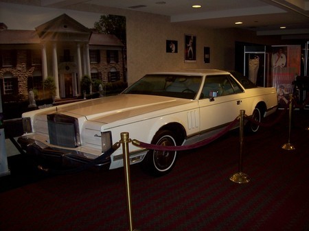 Elvis’ last car on display | Uncategorized
