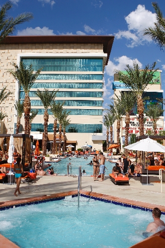 Aliante Station pool party caters to residents seeking fun in the sun ...