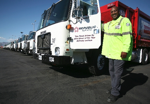 Safe to say garbage truck driver is best in the business | Las Vegas ...