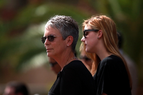 Curtis’ daughter more fan than kin | Las Vegas Review-Journal