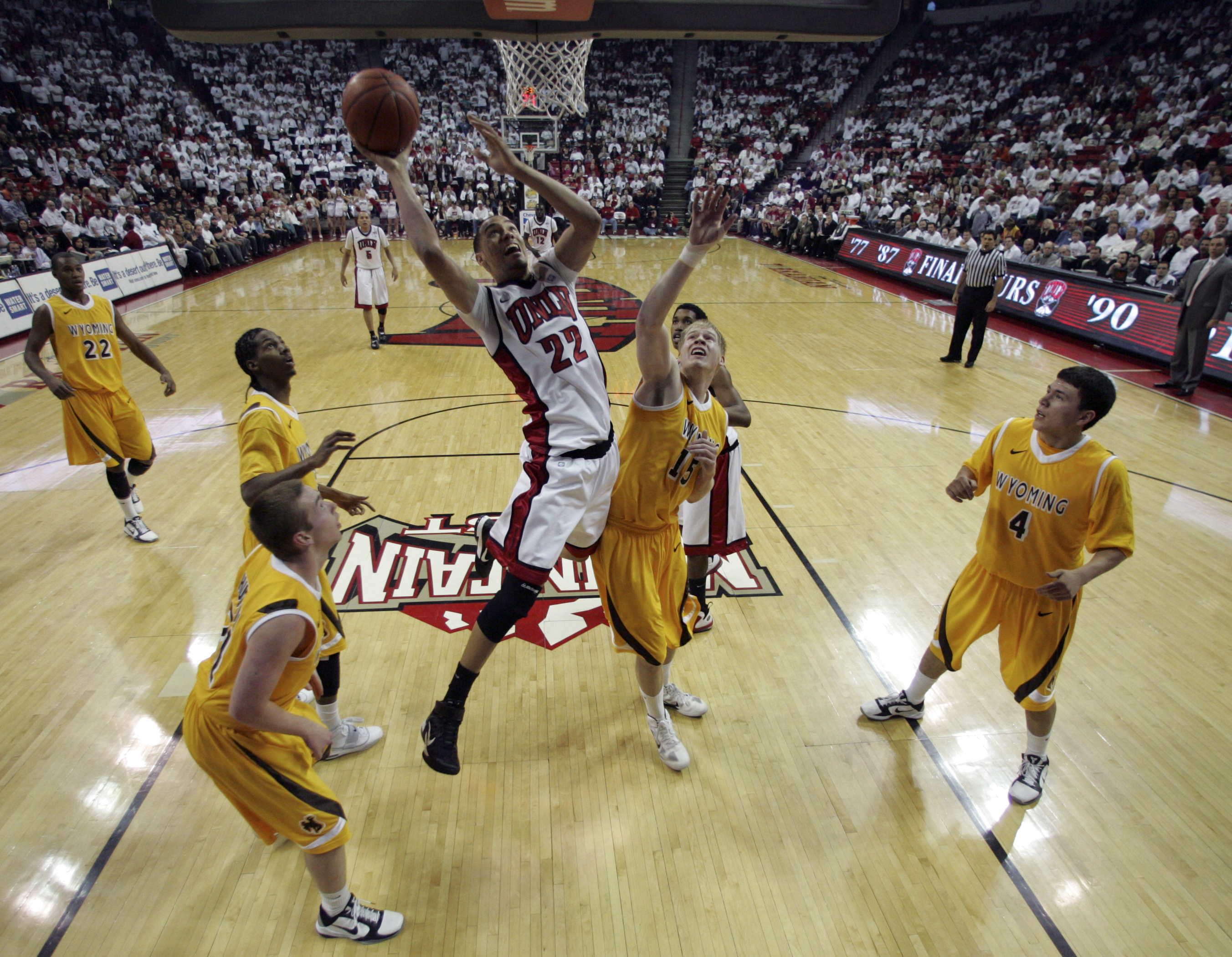 College basketball: UNLV defeats Wyoming, 90-77 | Las Vegas Review-Journal