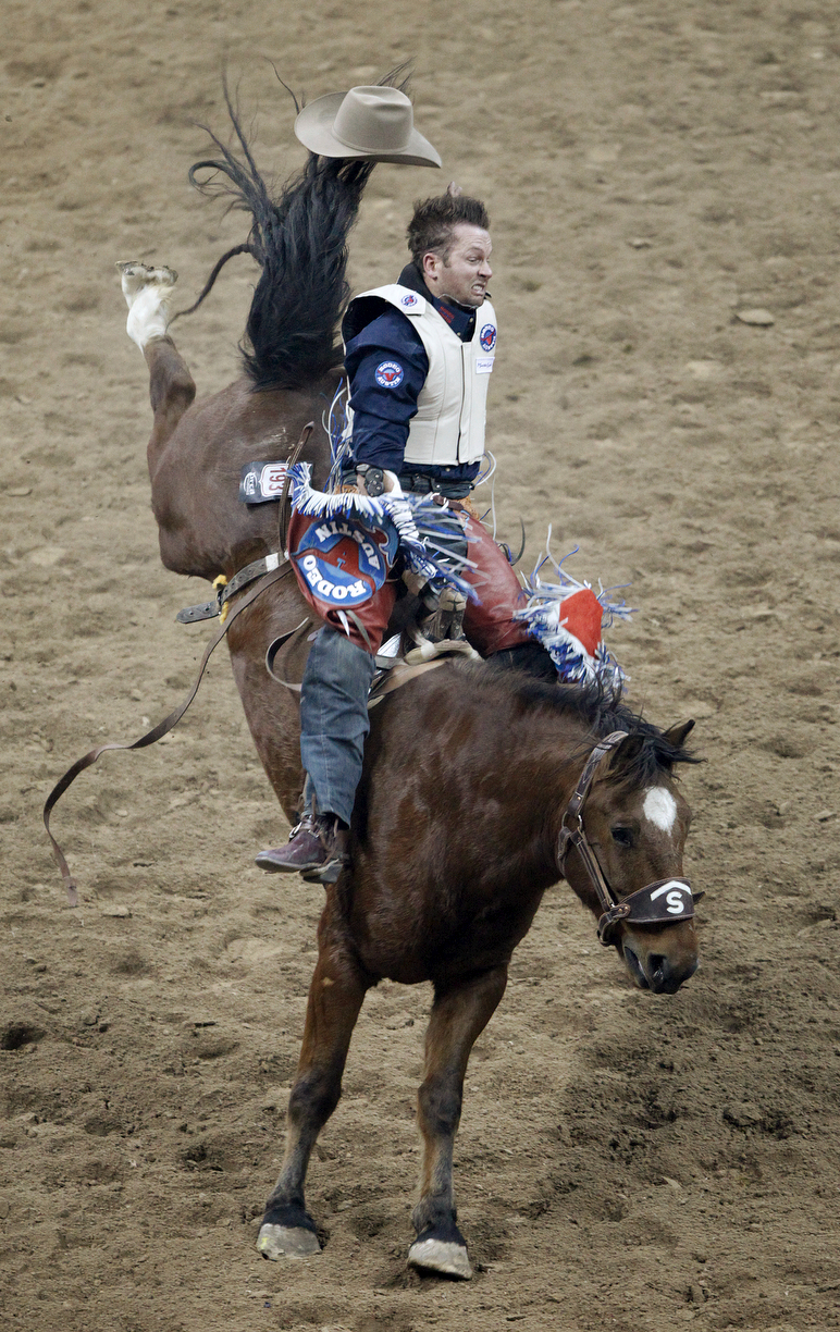 Round Seven of the National Finals Rodeo | Las Vegas Review-Journal
