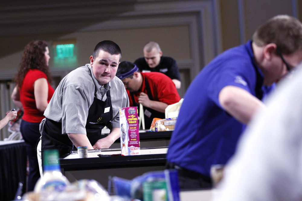 Best Grocery Bagger Championship | News