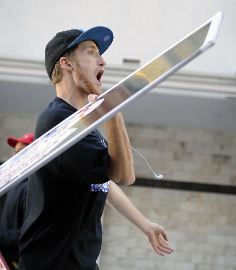 World Sign Spinning Championships in Las Vegas | News