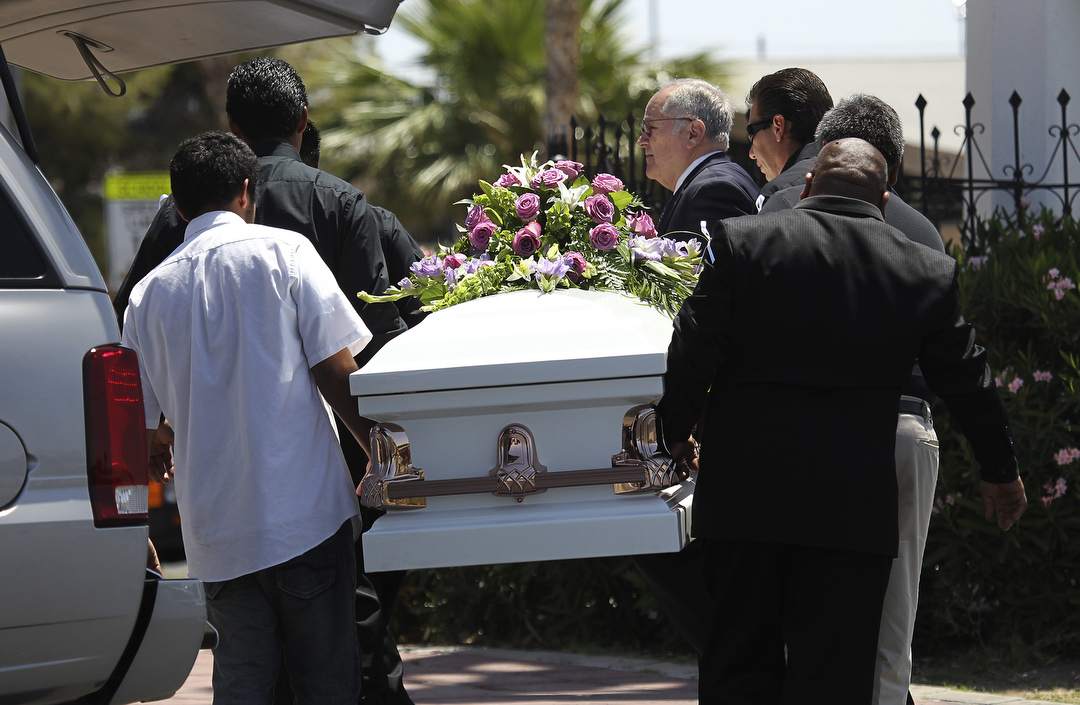 Friends and family attend funeral for Martinez family | Las Vegas ...