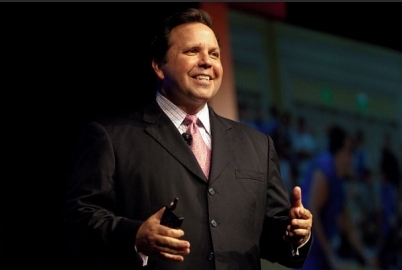 ‘Shark Attack’ author Yaeger holds Tark close to his heart | Ron ...