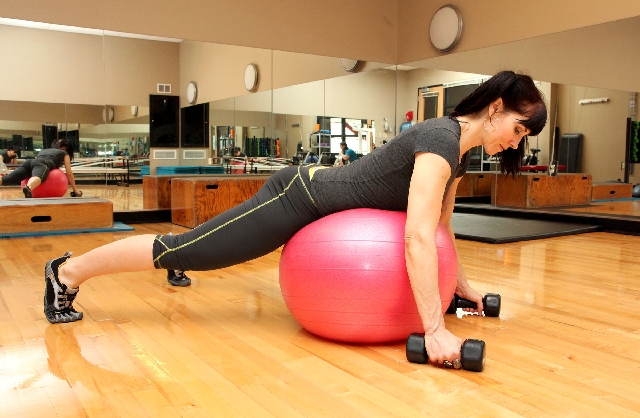 Take this sitting down: Seated stability ball drills work core | Las ...