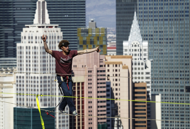 Slackline world record set 400 feet above Las Vegas Strip | News