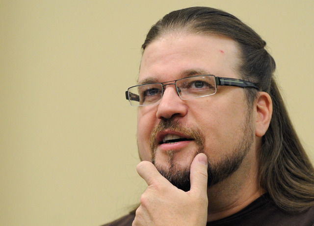 Fantasy author finds eager market for his popular writing classes | Las ...