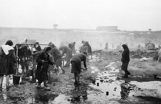 Holocaust survivor describes life in Nazi concentration camps | Las ...