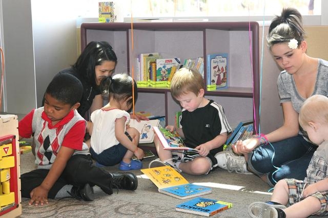 Library district promotes structured play among parents, kids | Las ...