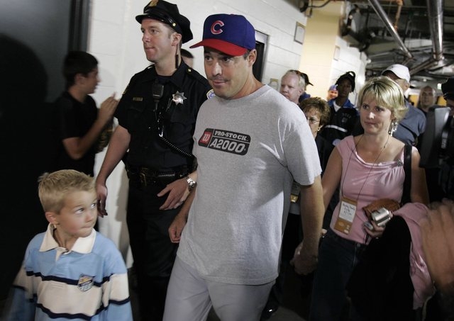 Greg Maddux makes Hall of Fame on first ballot | Las Vegas Review-Journal