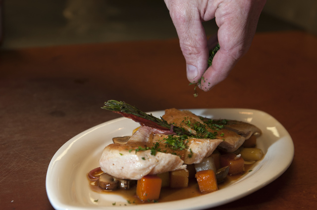 Chef Alex Stratta returns to Las Vegas | Life