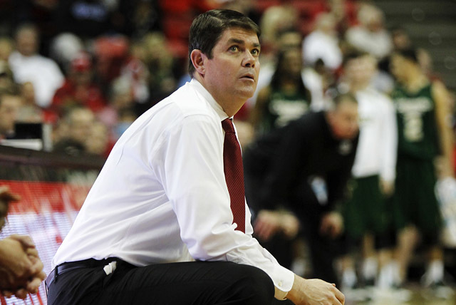 UNR rallies to defeat UNLV 76-72, sweep season series | Las Vegas ...