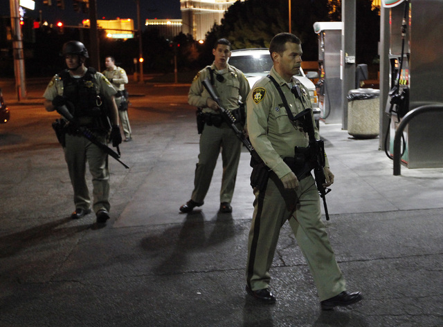 Police take man into custody after standoff | Las Vegas Review-Journal