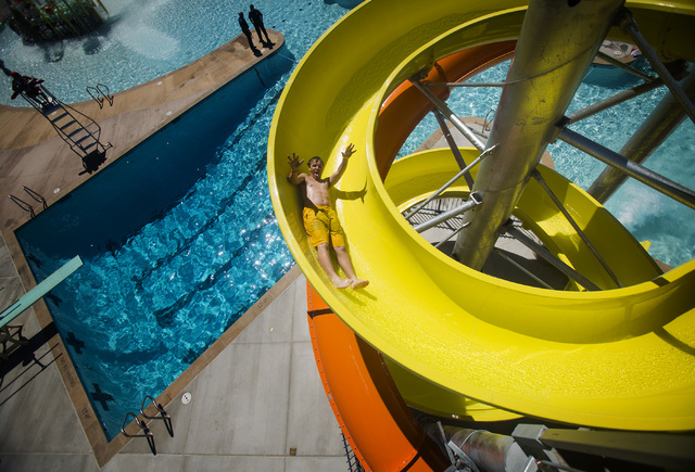 Las Vegas’ new Garside Pool opens with a splash | Local Las Vegas | Local