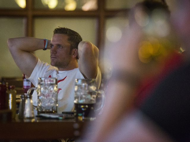 Soccer fans swarm restaurants, sports apparel shops | Las Vegas Review ...