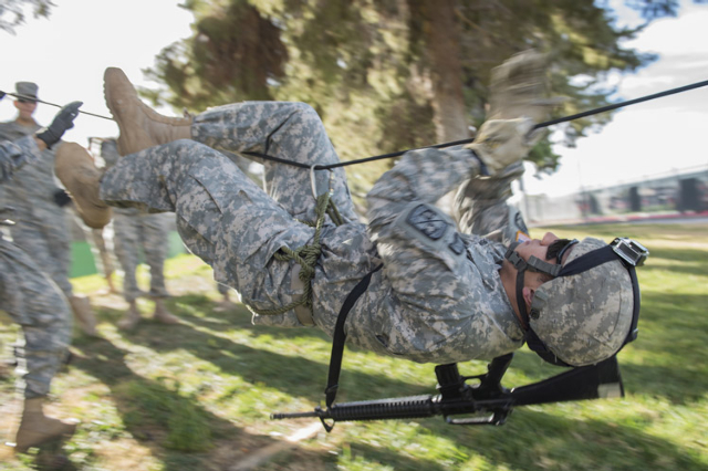 ROTC cadets take over UNLV ‘battleground’ for mental, physical exercise ...