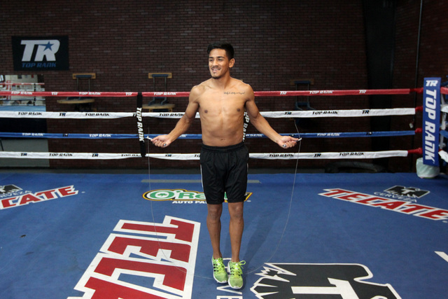 Change in trainer refreshes boxer Jessie Magdaleno | Boxing | Sports