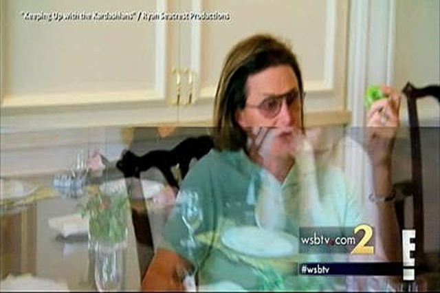 Jenner identifies as a woman “for all intents and purposes” | Entertainment