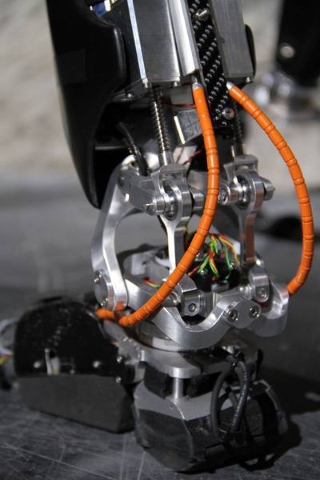 This robotic chimp could one day roam the Moon | Las Vegas Review-Journal