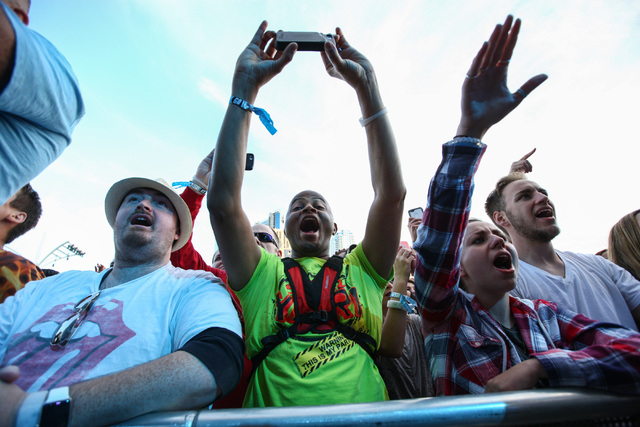 Rock in Rio: 5 things to do while waiting for Taylor | Music ...