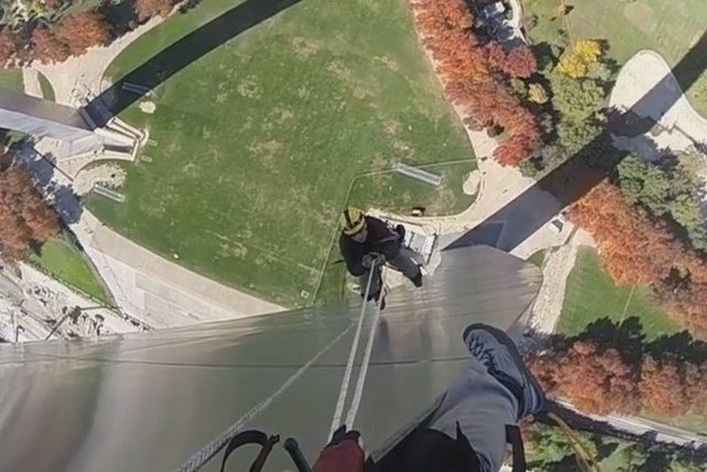 Dizzying view captured during Gateway Arch inspection — VIDEO ...