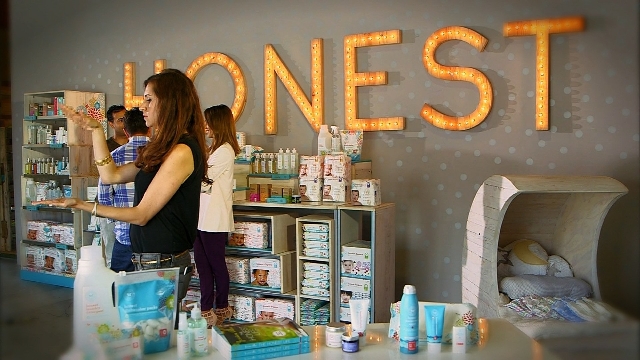 Jessica Alba’s Honest Company raises $100 million | Las Vegas Review ...
