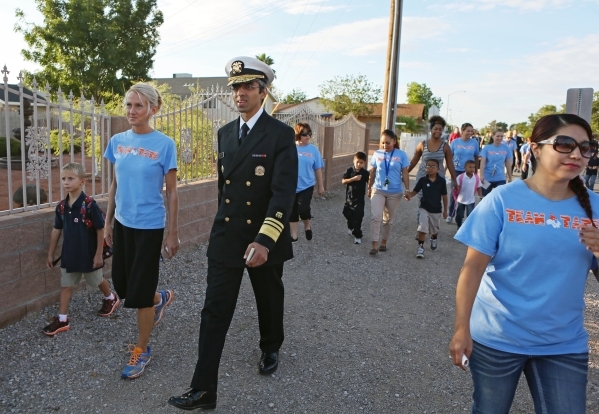 U.S. surgeon general visits Tate Elementary in Las Vegas to promote ...