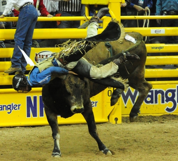National Finals Rodeo sixth go-round — PHOTOS | Las Vegas Review-Journal