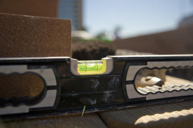 Bricklayers compete at World of Concrete — VIDEO | Las Vegas Review-Journal