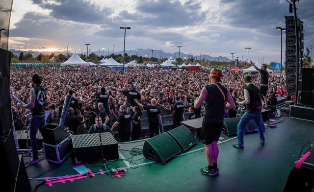 After a brief break, Extreme Thing is back with a bang | Uncategorized