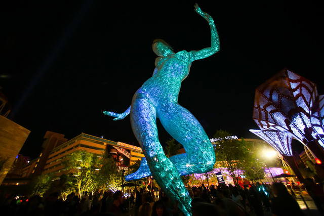Bliss Dance sculpture lights up The Park — PHOTOS | Las Vegas Review ...
