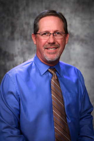 Clark County commissioners favor inside search for new county manager ...