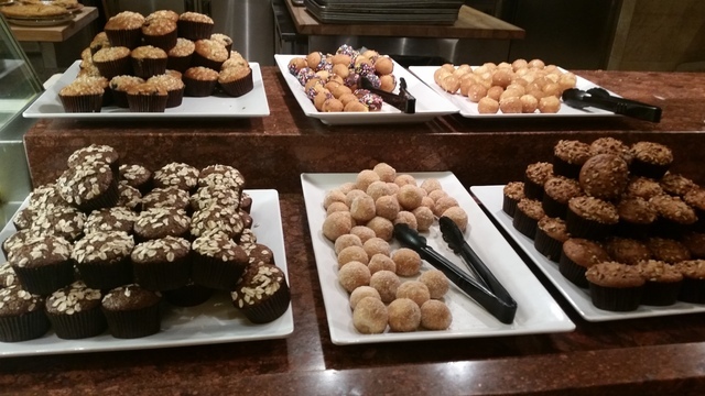 Red Rock Resort’s Feast Buffet hits all the marks on the culinary map ...