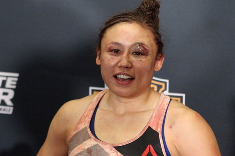 Las Vegas’ Jamie Moyle defeats Kailin Curran in bloody UFC debut | MMA ...