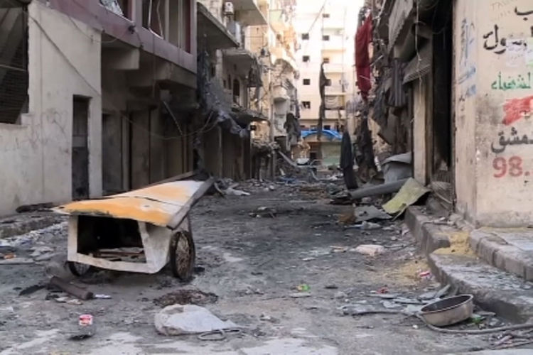 Russians, Syrians find mass graves and booby traps during Aleppo sweep ...