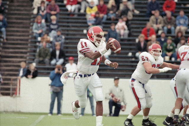 Las Vegas Bowl team history: Andre Ware’s golden arm | Las Vegas Review ...