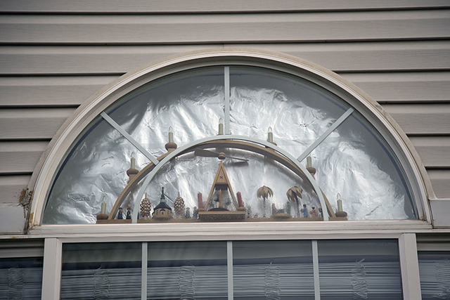 Nearly 100 nativity sets from around the world decorate Utah home | Life