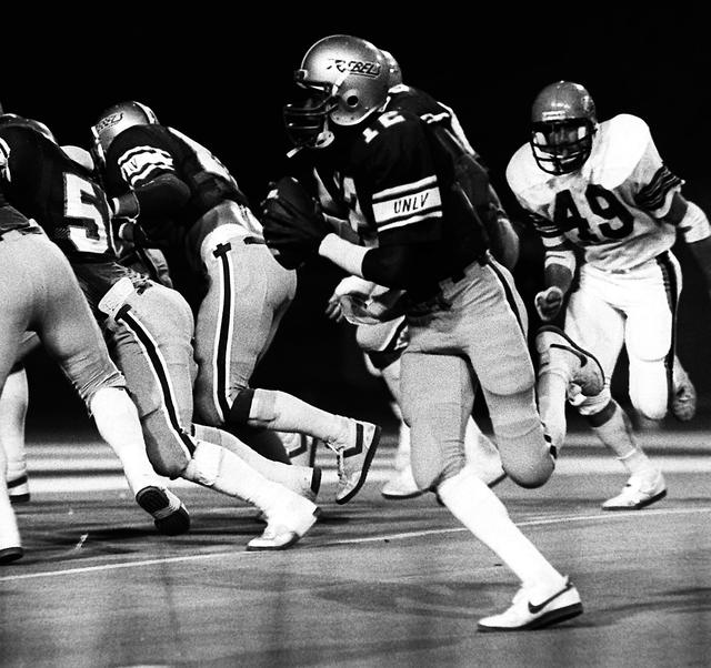 Randall Cunningham inducted into College Football Hall of Fame | Las ...