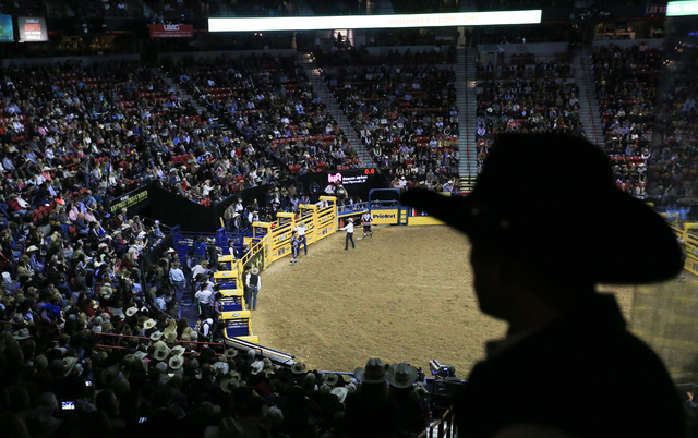 2016 National Finals Rodeo first go-round results | National Finals ...