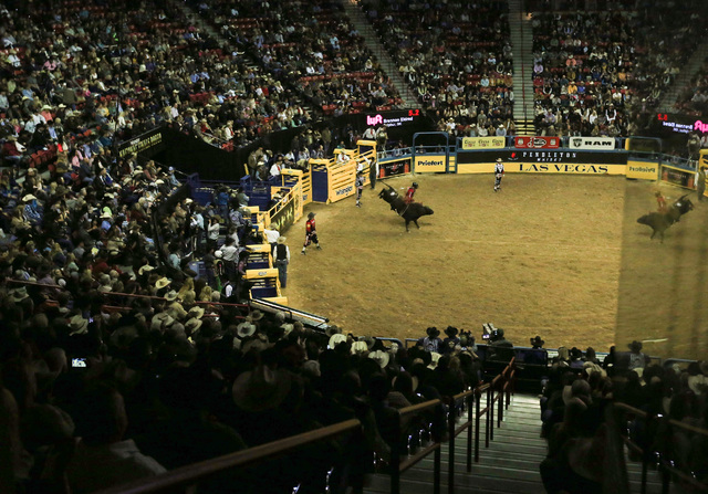 2016 National Finals Rodeo first go-round results | National Finals ...