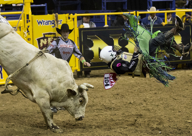 2016 National Finals Rodeo first go-round results | National Finals ...