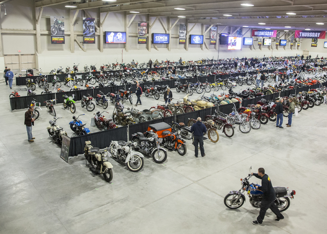 Motorcycle auction attacts crowd at South Point — PHOTOS | Las Vegas ...