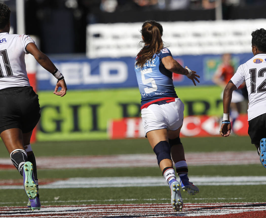 Former soccer, hockey star becomes US women’s rugby star | Las Vegas ...
