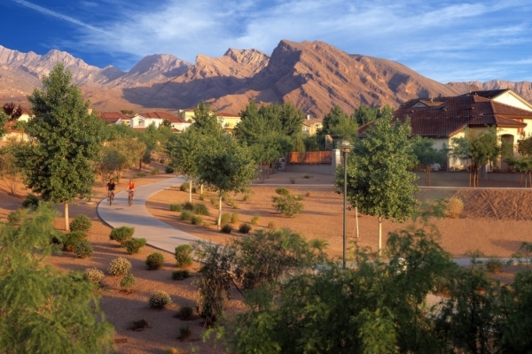 Community trails connect to amenities | Homes