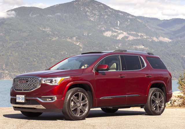 GMC Acadia is now a smaller, more manageable midsize wagon | Las Vegas ...