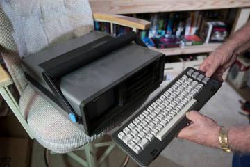 Las Vegas-area Commodore club members bond over vintage computer system ...