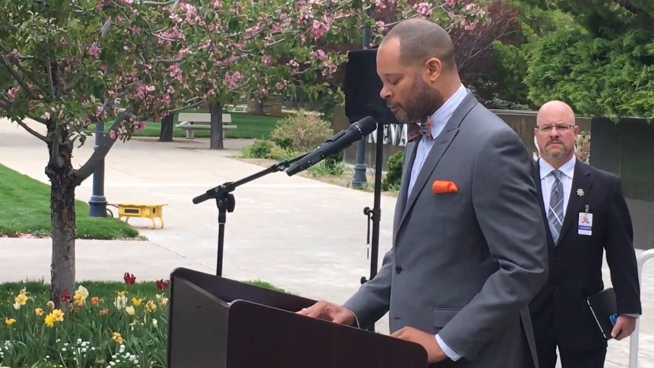 Nevada state workers push for better pay | 2017 Legislature | News