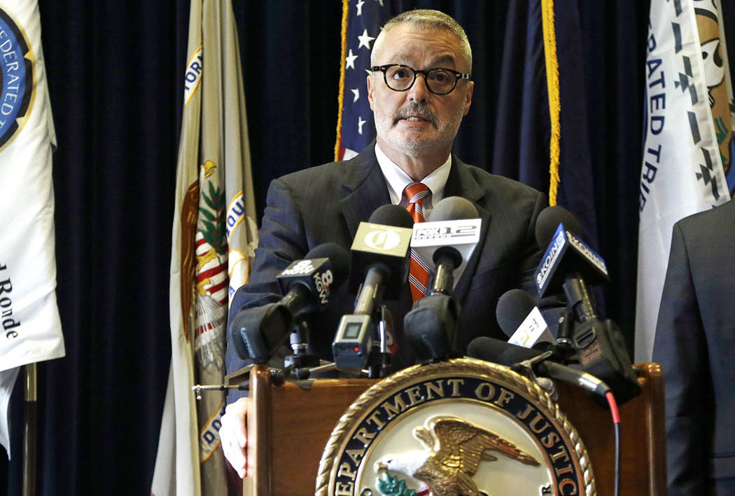 FBI agent in court on charge of lying about rancher shooting | Las ...